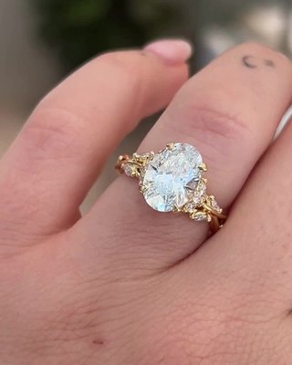 March Birthstone | Aquamarine & Bloodstone Birthstone Guide