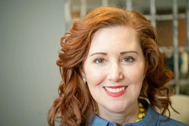 Golden Copper Blonde Hair Dye Kit | Matera Marigold 8CC | Madison Reed